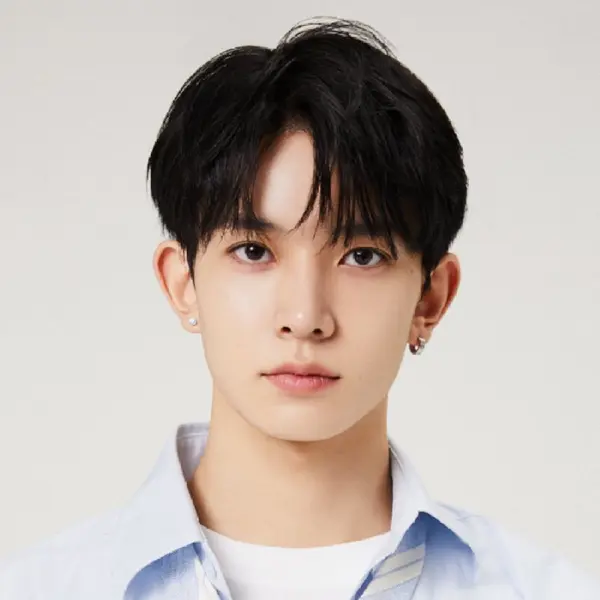 VisageHub.com | Find your celebrity look-alike!